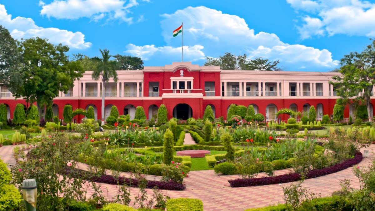 मिनरल्स एंड माइनिंग इंजीनियरिंग में देश में पहले स्थान पर IIT ISM धनबाद ...