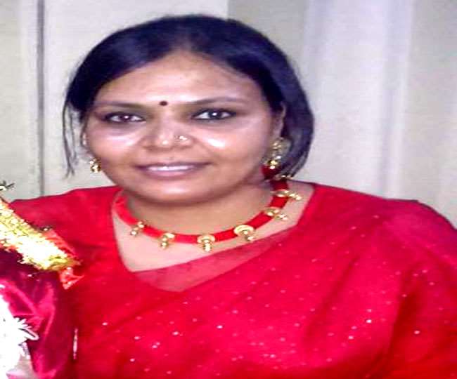 कांग्रेस विधायक दीपिका पांडेय से पनाह मांगने लगे पुलिसवाले, महगामा से ...