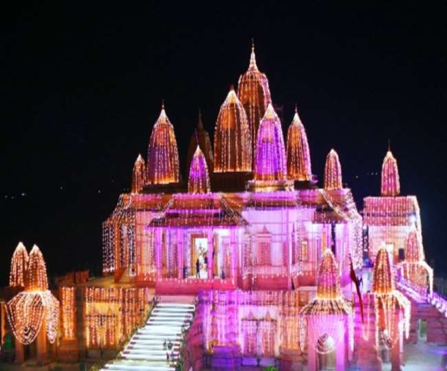 दुनिया में सबसे अनूठा है रामनगर का हनुमान धाम, यहां होता है बजरंगबली के ...