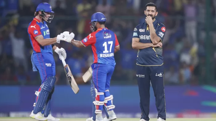 DC vs GT: मोहित शर्मा की दिल्‍ली के बैटर्स ने की बेरहमी से कुटाई, GT के ...