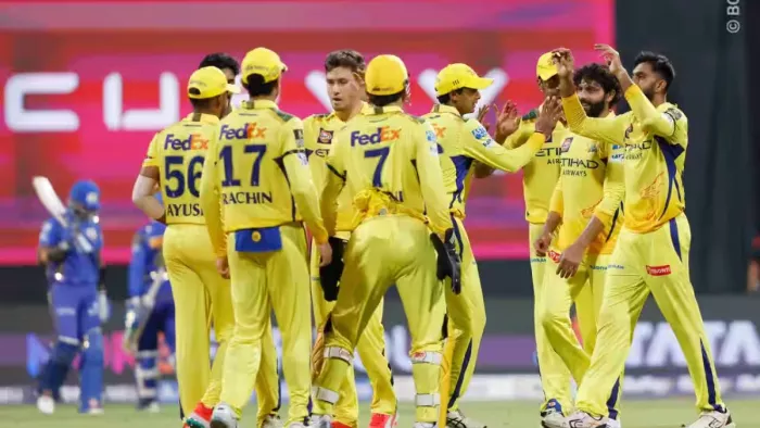CSK vs SRH Playing 11: ट्रेविस हेड बाहर, चेन्नई ने किए 3 बदलाव, जूनियर ...