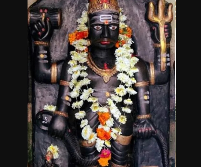 Shani Dev Katha: शनिदेव को अपनी पत्नी से मिला था ये श्राप, जिस कारण ...