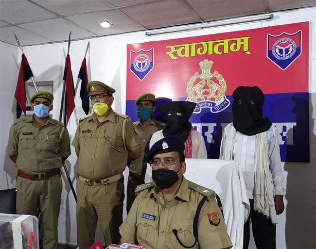 किराये के मकान में चल रही थी तमंचा बनाने की फैक्ट्री, दो गिरफ्तार ...