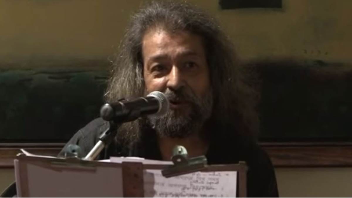 बांग्ला बैंड 'मोहिनर घोरागुली' के म्यूजिशियन Tapas Das का कोलकाता में ...