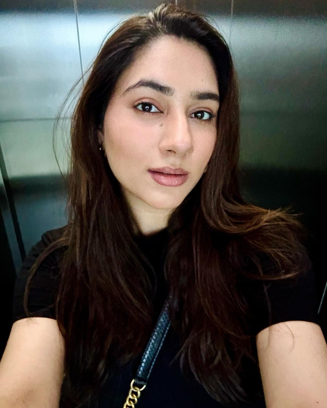 Disha Parmar प्रेग्नेंसी में ऐसे दूर कर रहीं बोरियत, पति राहुल वैद्य की ...