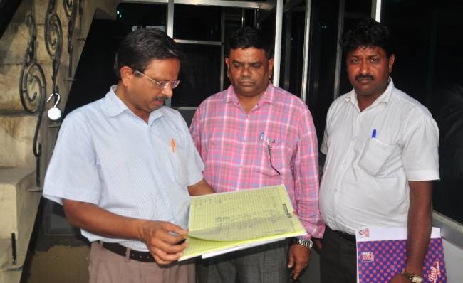 आयुष्मान योजना के नाम पर ठगने वाले गिरोह का राजफाश