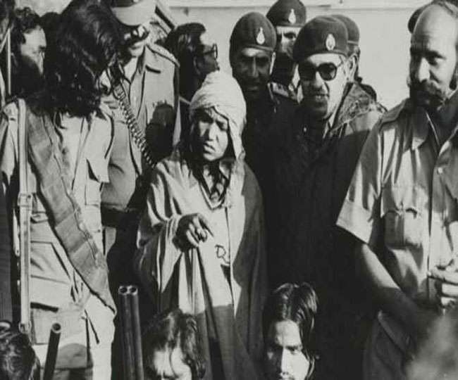 Bandit Queen फूलन थी इंस्पेक्टर और आइजी था मलखान, खाकी थी बीहड़ के ...