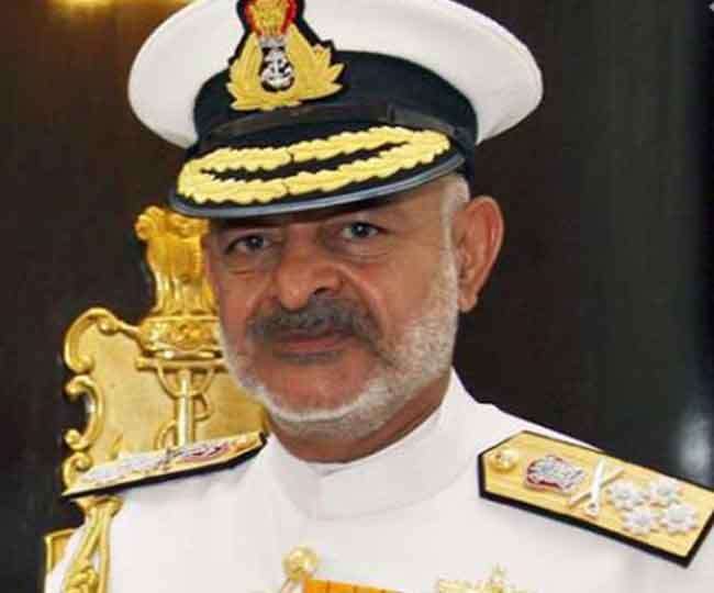 पूर्व नौसेनाध्यक्ष देवेंद्र कुमार जोशी ने युद्ध स्मारक को दी वीरता ...