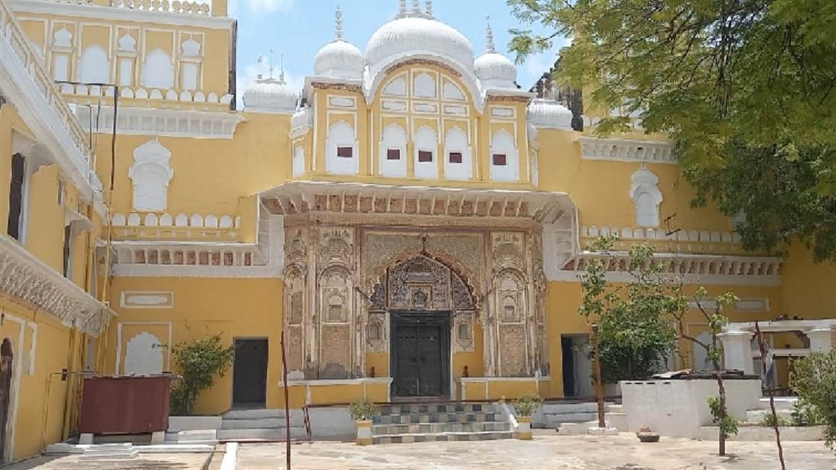 चंबल के हरे-भरे जंगलों के बीच बने इस किले को मिला है हेरिटेज होटल का ...