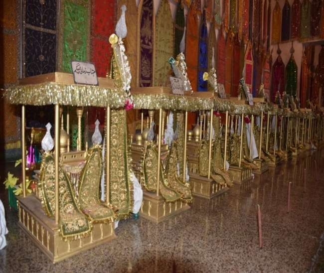 नवाब खानदान के इमामबाड़े में हैं ईरान और सीरिया से लाए गए सोने और चांदी ...