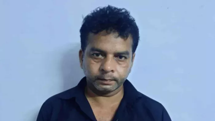 UP STF ने 50 हजार के इनामी गो-तस्कर अनीस को बरेली से दबोचा, दो साल से चल रहा था फरार; तमंचा ...