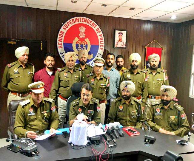 सुल्तानपुर लोधी का नशा तस्कर बचित्र पुलिस से बचकर भागा, 1.7 किलो हेरोइन ...