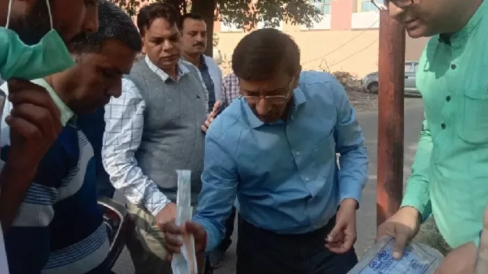 LLR में मरीजो की दवाएं और सामान चोरी करने वाले गिरोह का हुआ खुलासा ...