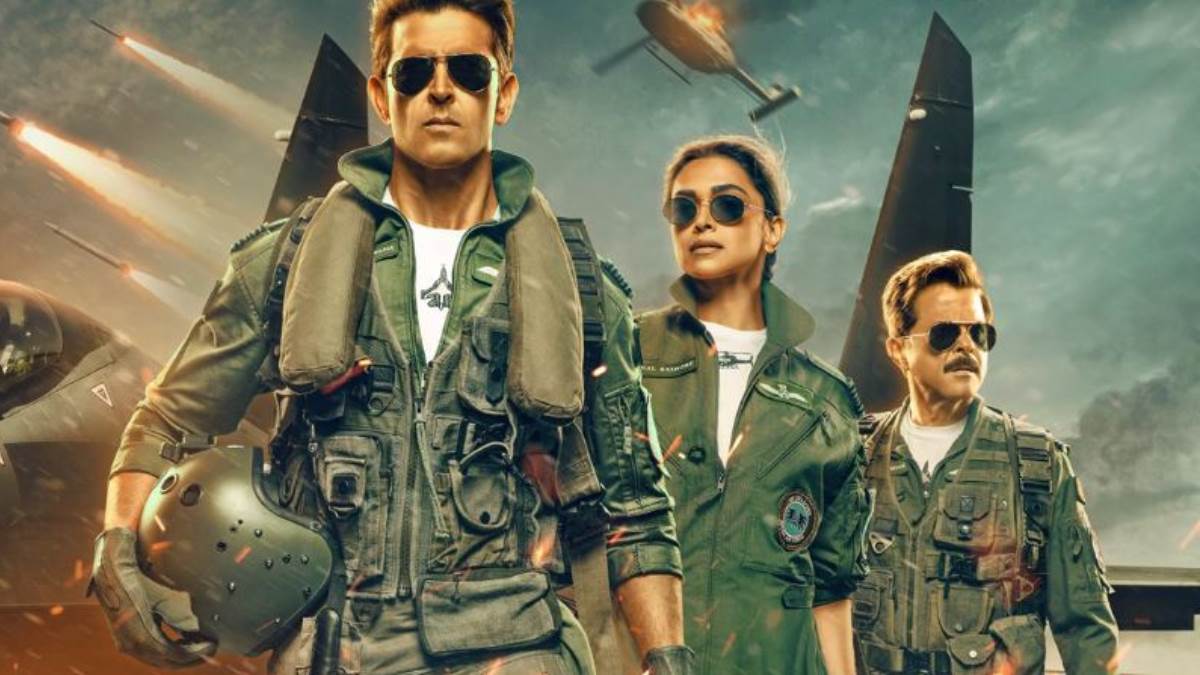 Fighter New Poster: नए पोस्टर के साथ ऋतिक ने 'फाइटर' को लेकर दिया ये ...