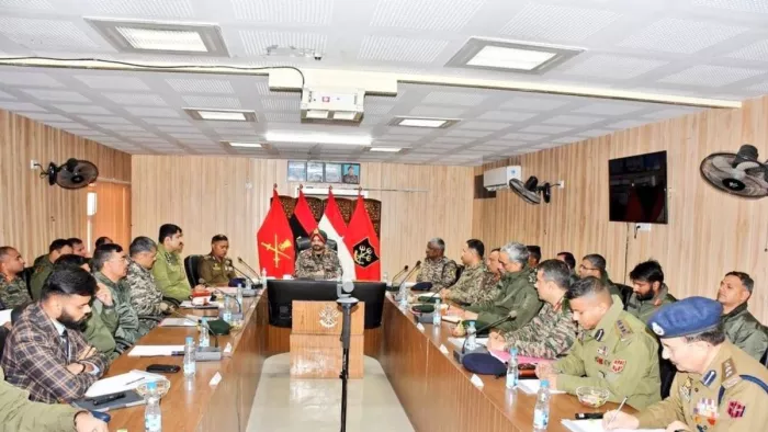 जम्मू-कश्मीर में आतंकियों की उल्टी गिनती शुरू, पूर्व सैनिकों ने भी लिया ...