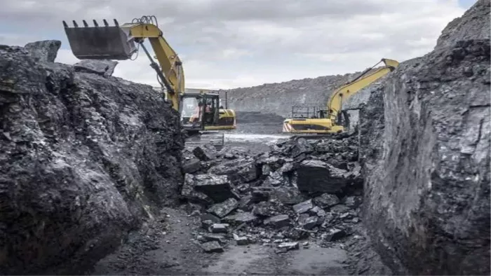 Bihar News: जमुई के गर्भ में छिपा है 51 मिलियन टन कच्चा लोहा, जल्द शुरू ...