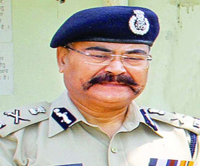 यूपी में 10 आईपीएस अधिकारियों के तबादले, प्रशांत कुमार बने राज्य के नए ...