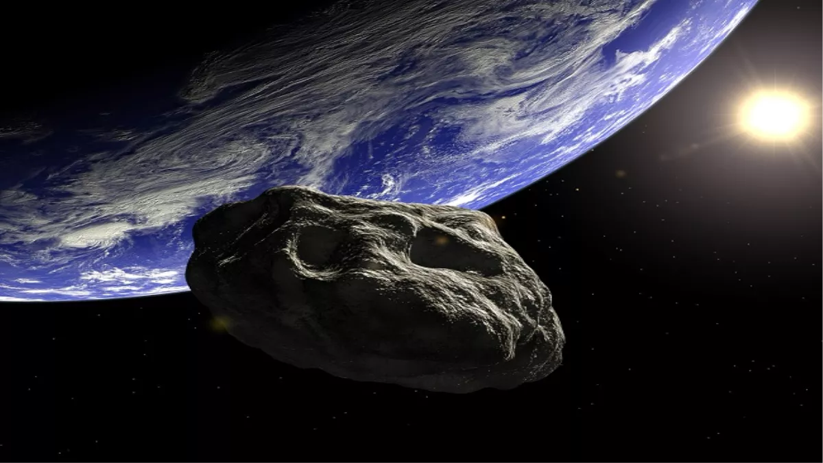 76 हजार किमी प्रति घंटे की रफ्तार से धरती के करीब आ रहा है कुतुबमीनार ...