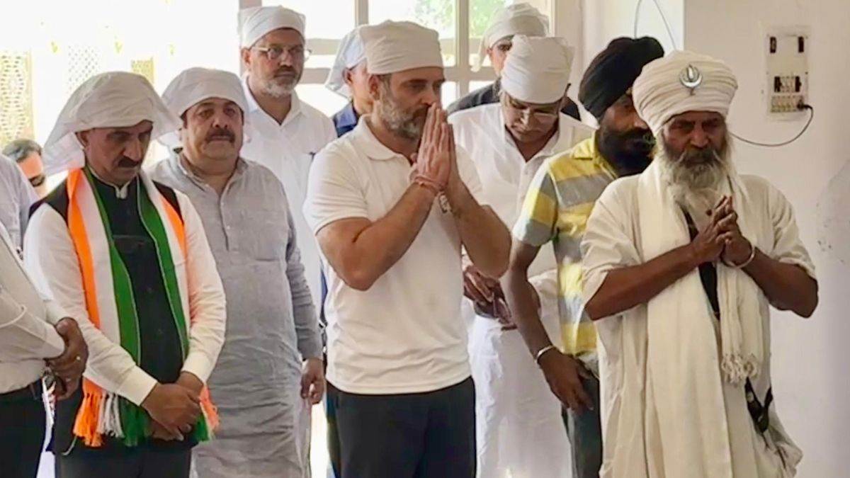 Rahul Gandhi in Himachal: रैली से पहले गुरुद्वारा किला बाबा बेदी साहिब ...