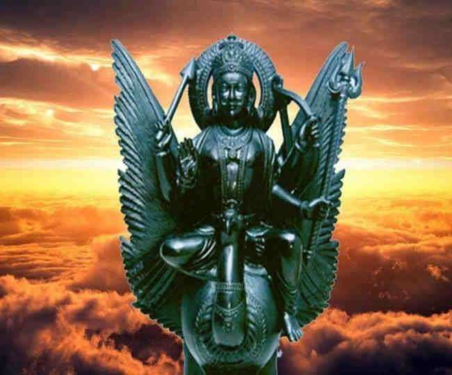 Shani Dev Puja: शनि देव को क्यों प्रिय है काला रंग और काली वस्तुएं ...