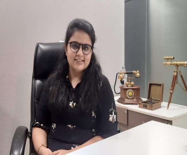 परिवार को 22 साल बाद मिला न्याय तो इंदिरापुरम की समृद्धि बनीं अधिवक्ता ...