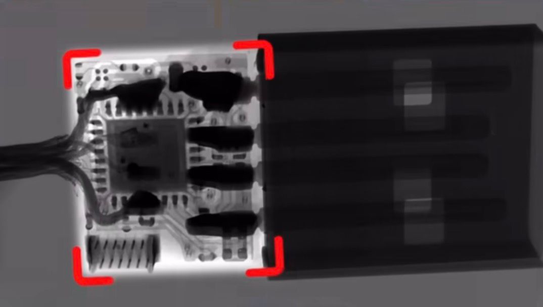 क्या है O.MG Cable Scam? जिसे कनेक्ट करते ही चोरी हो जाएगा डेटा, जानें ...