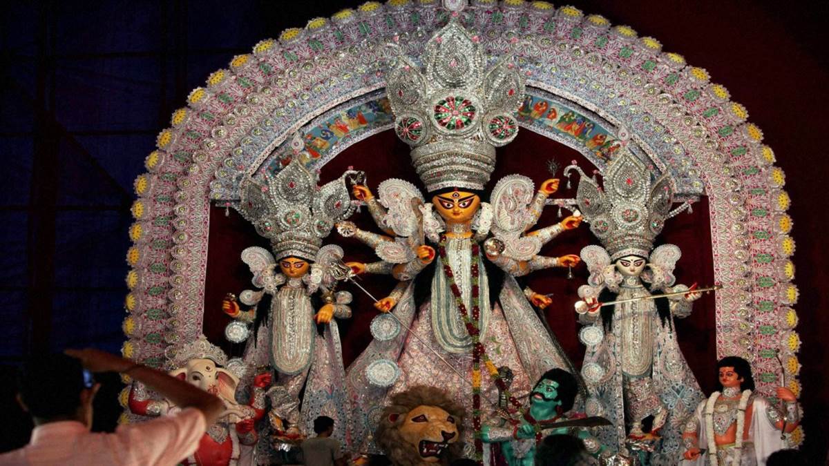 शक्तिप्राप्ति का मार्ग हैं शिव और शिवप्राप्ति का मार्ग हैं शक्ति, दोनों ...