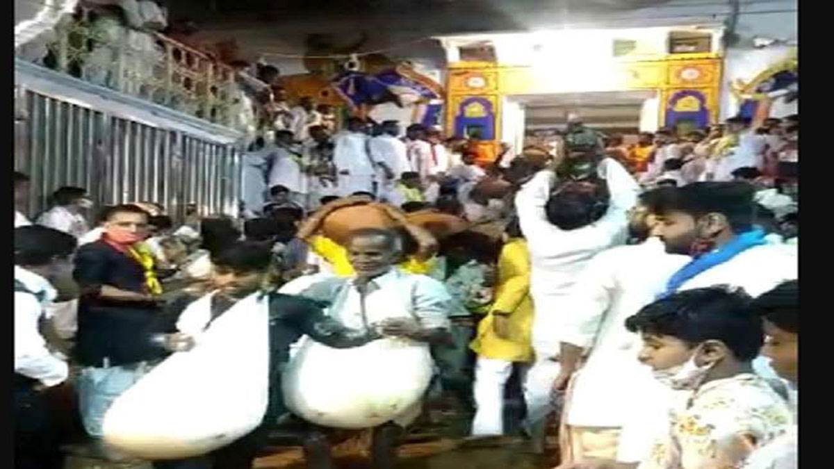 अविस्मरणीय व अनोखी है यह परंपरा, राजस्थान के नाथद्वारा स्थित श्रीनाथ ...