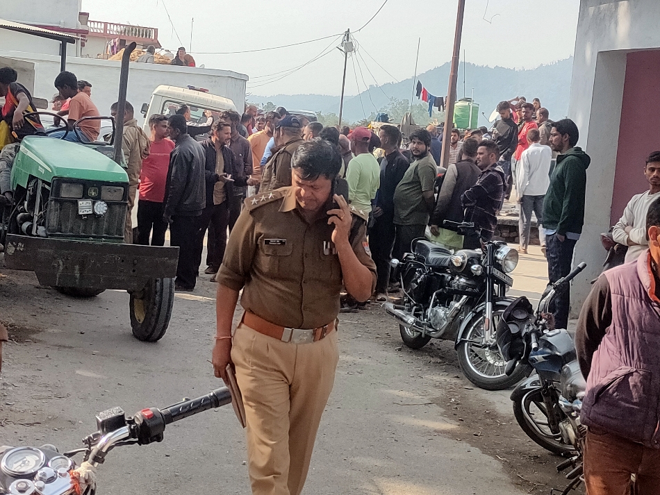 Crime News: विकासनगर के डुमेट में दिनदहाड़े हत्याकांड में फॉरेंसिक टीम ...