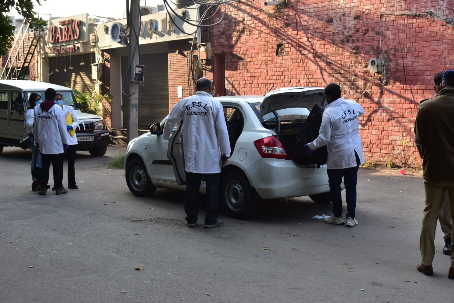 Chandigarh Blast: 'फोन इग्नोर कर रहे थे, कान खोलने के लिए किए धमाके ...