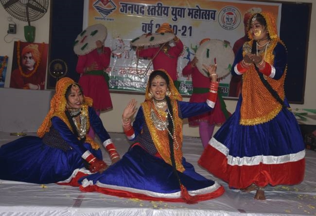 लोकगीत और नृत्य में सितारगंज अव्वल - Sitarganj tops in folklore and ...