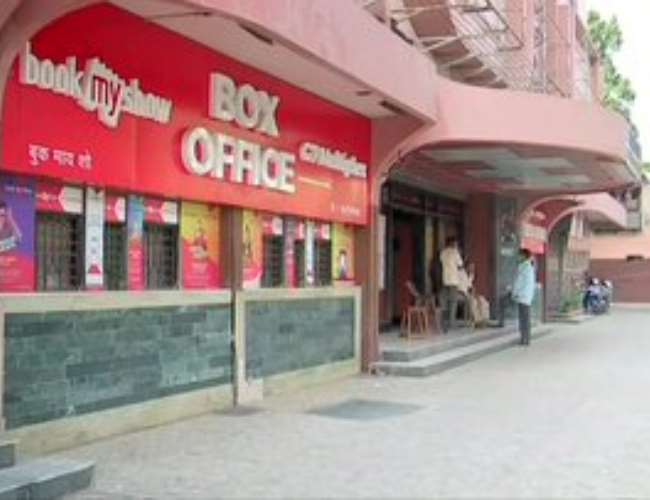 सिनेमाघरों का बदलेगा नज़ारा, 50 फीसदी से अधिक सीटों की अनुमति जल्द ...