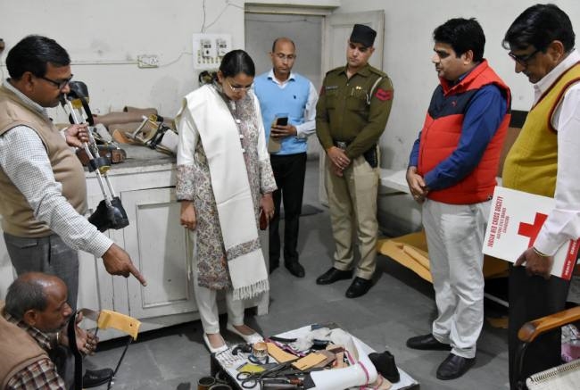 3:40 बजे रेडक्रॉस दफ्तर में रेड का बना प्लान, 20 मिनट में पहुंची डीसी ...