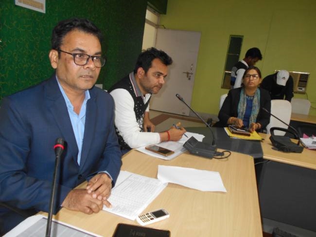 श्यामा प्रसाद मुखर्जी रूर्बन मिशन का हाल जानने पहुंचा रिसर्च दल ...