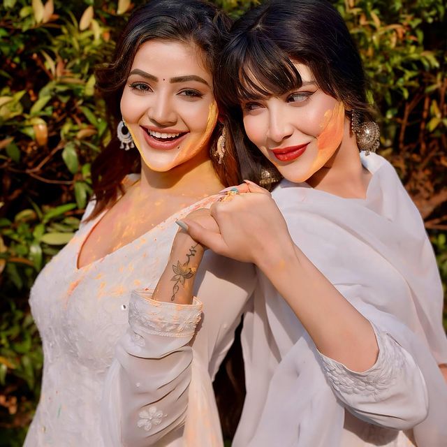 Abhishek Kumar को छोड़ खानजादी ने इस 'बिग बॉस 17' कंटेस्टेंट के साथ ...