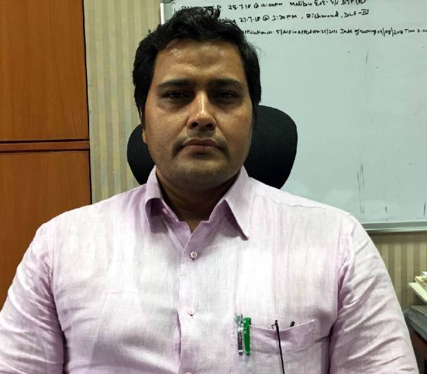 काकरौला में अवैध कालोनी में हुई तोड़फोड़