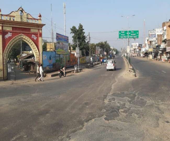 Hapur: शहर के अन्य बाजारों में भी दुकानें खोलने की दिनों के हिसाब से ...