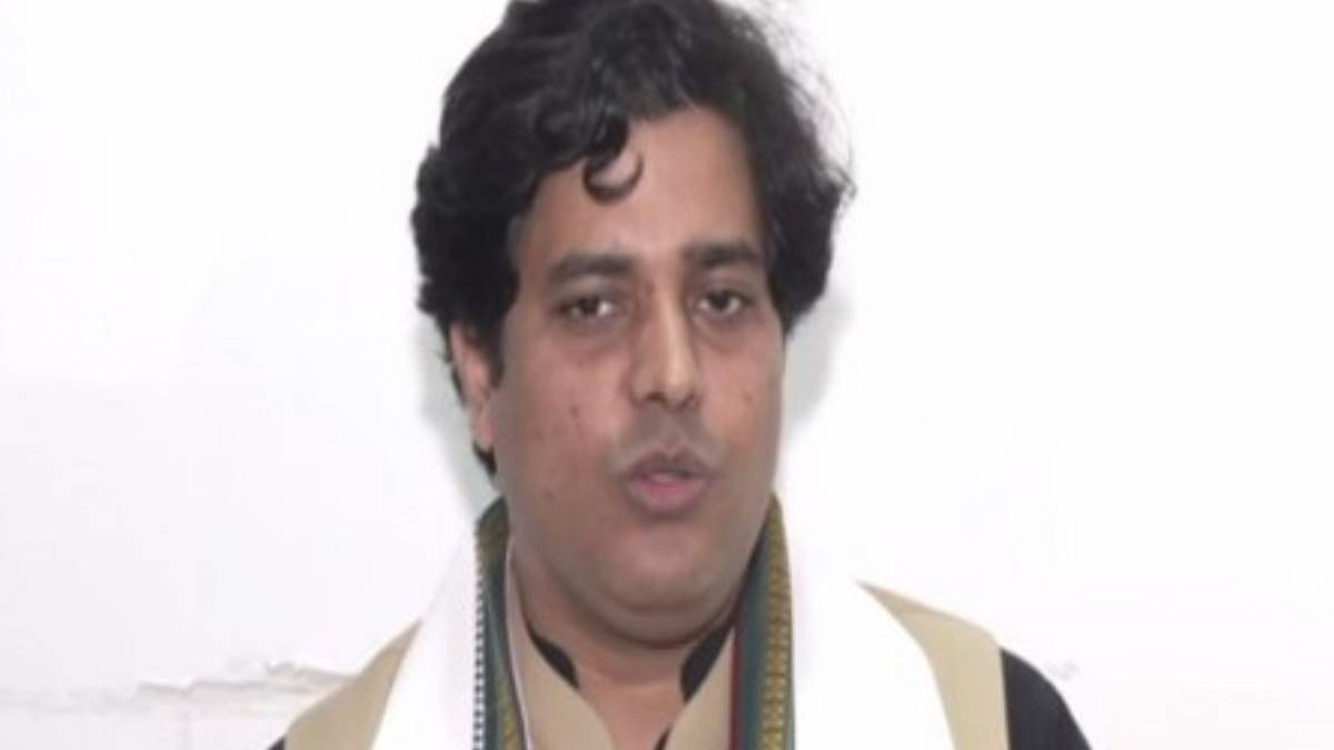 'नए संसद भवन का उद्घाटन करना राष्ट्रपति मुर्मू का अधिकार'- कांग्रेस MP ...