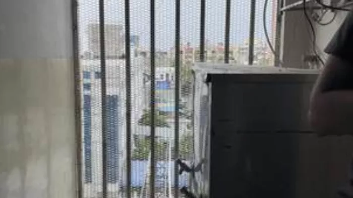 कोचिंग हब कोटा में स्प्रिंग लोडेड फैन के बाद लगे सुसाइड प्रूफ जाले ...