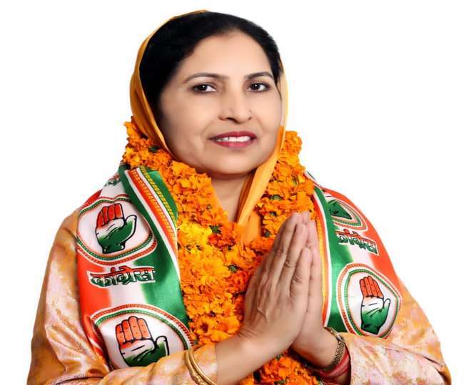 पार्षद शीला देवी ने रेहड़ी मार्केट को 48 साल का किराया भुगतान करने के ...