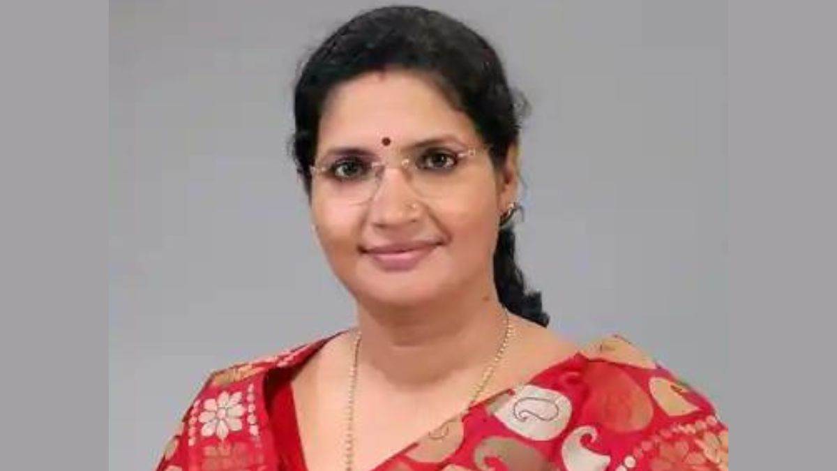 Ranchi News: डोरंडा में 25 सालों से हो रही पूजा रुकी, भाजपा नेत्री सीमा ...