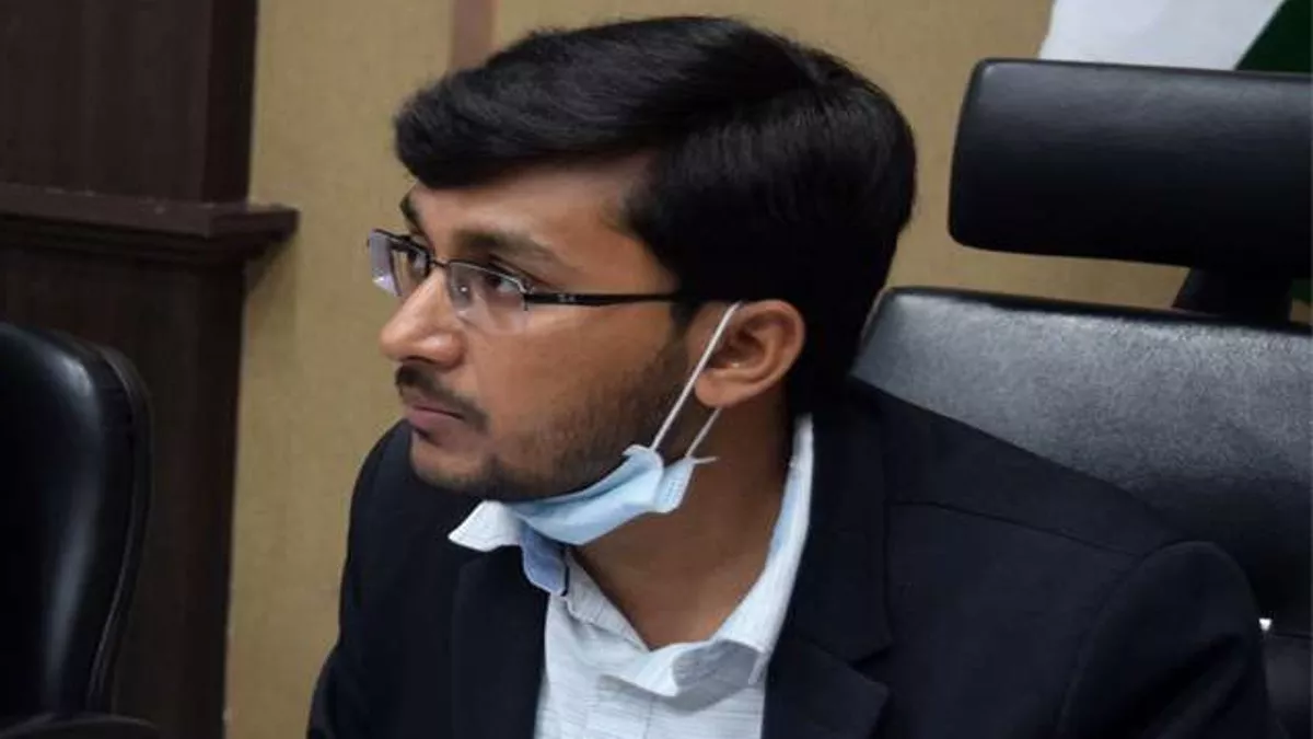 भागलपुर DM सुब्रत कुमार सेन ने दिव्यांग बच्चों में भरा जोश और जुनून ...