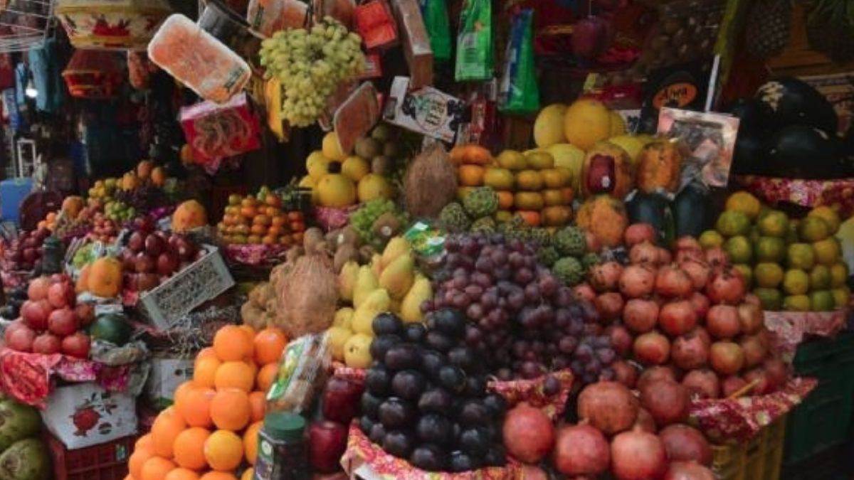 Fruits Rate In Navratri: त्‍योहारी सीजन में बढ़ गए फलों के दाम, अनार का ...