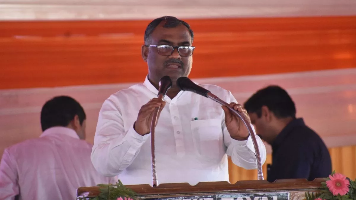 गोरखपुर में मंत्री गिरीश चंद्र यादव बोले- खेल व खिलाड़ियों के विकास को ...