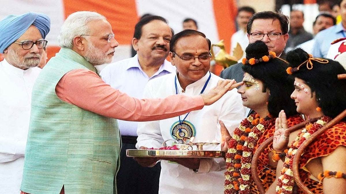 Delhi Ramlila News: दो वर्ष बाद गुलजार रामलीला मंच, प्रधानमंत्री मोदी ...