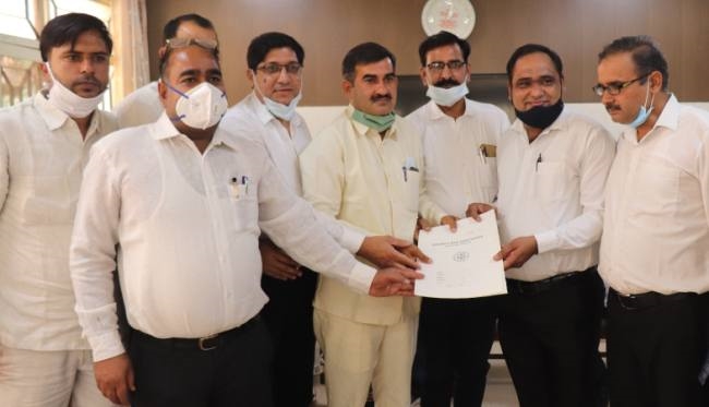 बार की चौधर के लिए मैदान में प्रमोद दलाल, उमेश भारद्वाज और संजीव शर्मा ...