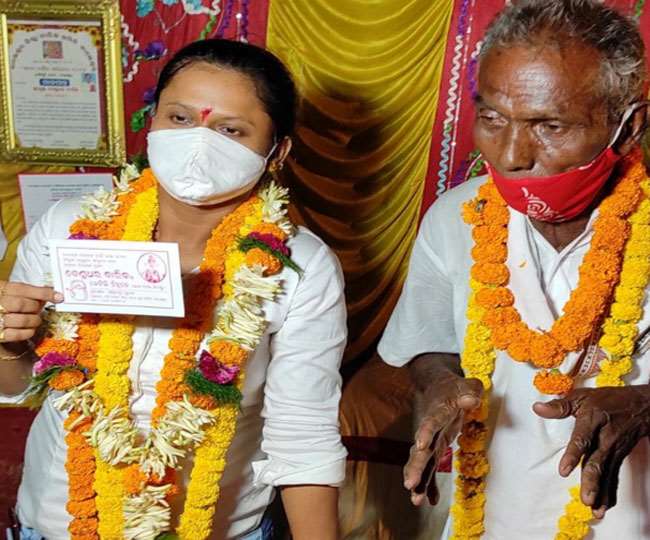 अब नई साइकिल से चुनाव प्रचार करेंगे 90 वर्षीय बेनुधर अभिनेत्री रानी ...