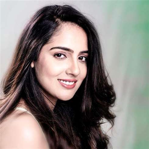 टीवी एक्ट्रेस मालवी मल्होत्रा पर मुंबई में जानलेवा हमला, जानिए पूरा ...