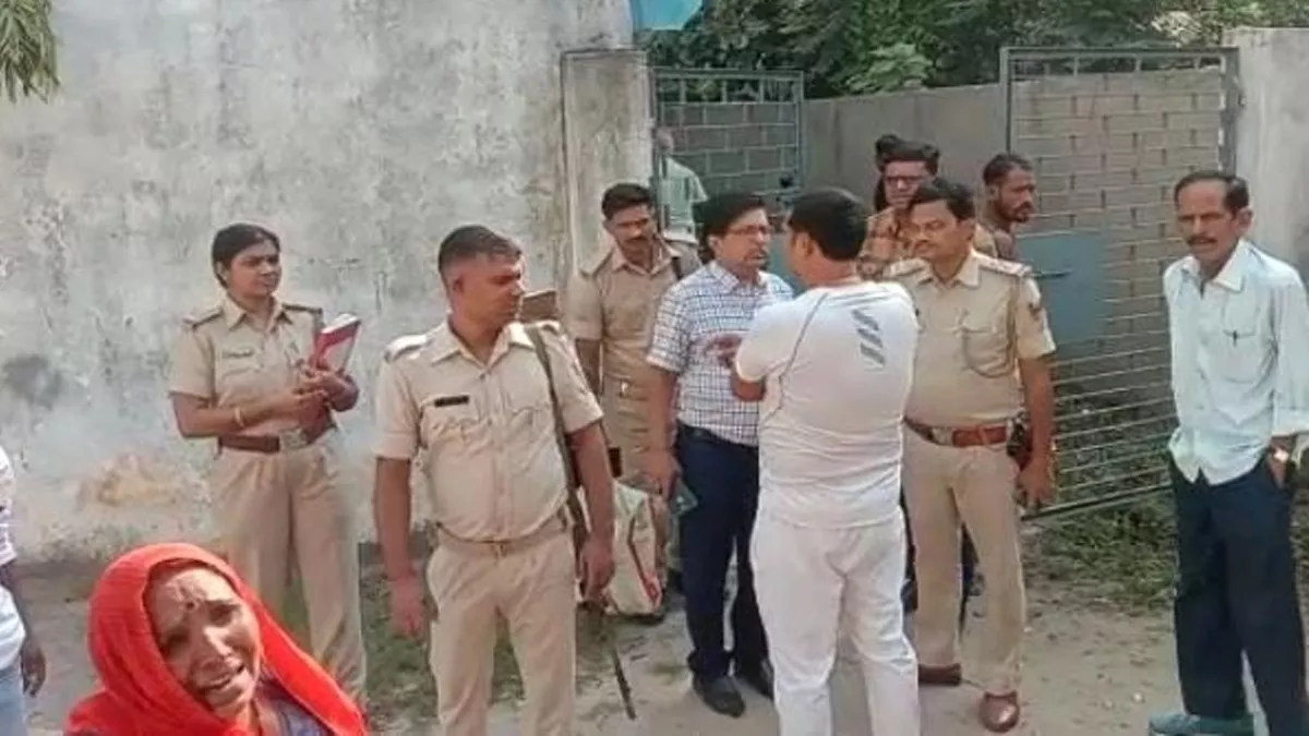 भागलपुर : जिला परिषद कार्यालय डाकघर परिसर में खून से लथपथ शव, किसने की ...