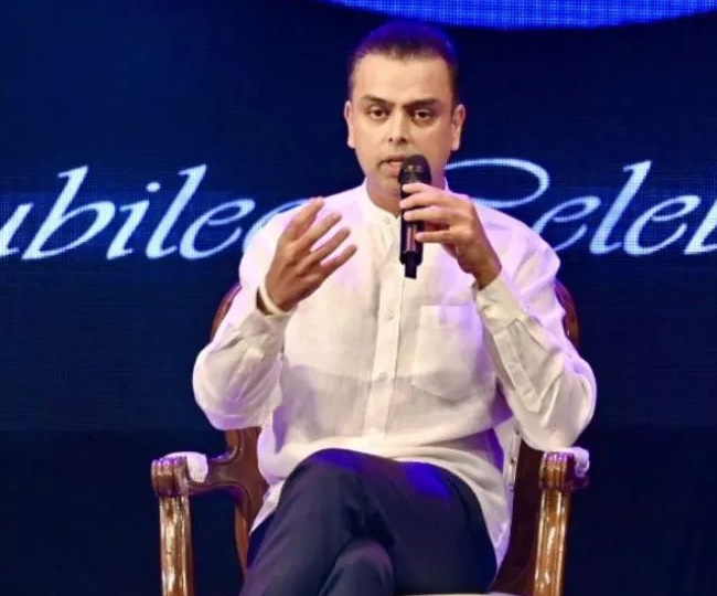 शिवसेना ने जारी की 20 प्रत्याशियों की दूसरी सूची, आदित्य ठाकरे के खिलाफ ...